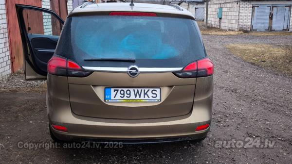 Yellow Opel Zafira 2019 in Tallinn, with an engine capacity of 1.60 L and mileage of 190 thousand km for 8700 €, photo 9 on AUTOMOTO.COM.LV