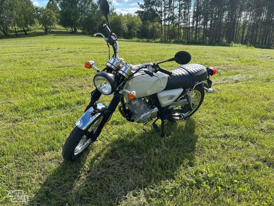 White Orcal Firefox 2016 in Alytus, with an engine capacity of 0.13 L and mileage of 7 thousand km for 1700 €, photo 1 on AUTOMOTO.COM.LV