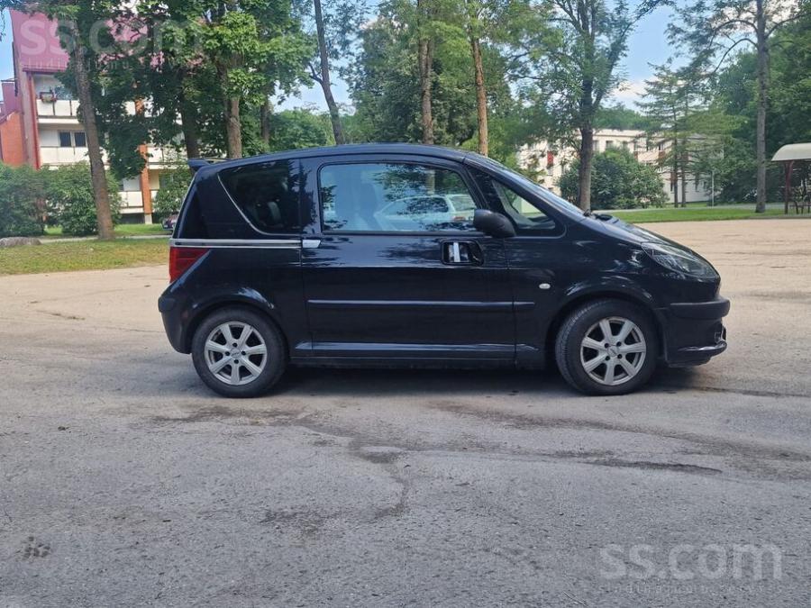 Черный Пежо 1007 2006 в Огре, объемом двигателя 1.60 л и пробегом 249 тыс. км за 3250 €, фото 6 на AUTOMOTO.COM.LV