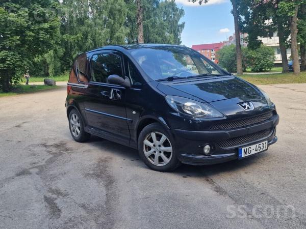 Черный Пежо 1007 2006 в Огре, объемом двигателя 1.60 л и пробегом 249 тыс. км за 3250 €, фото 7 на AUTOMOTO.COM.LV
