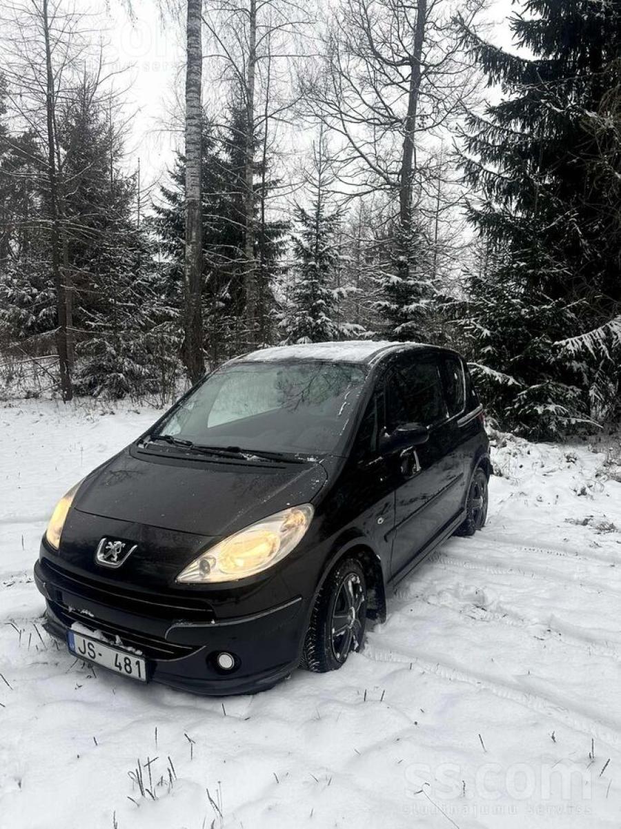 Black Peugeot 1007 2007 in Madona, with an engine capacity of 1.50 L and mileage of 134 thousand km for 2600 €, photo 1 on AUTOMOTO.COM.LV