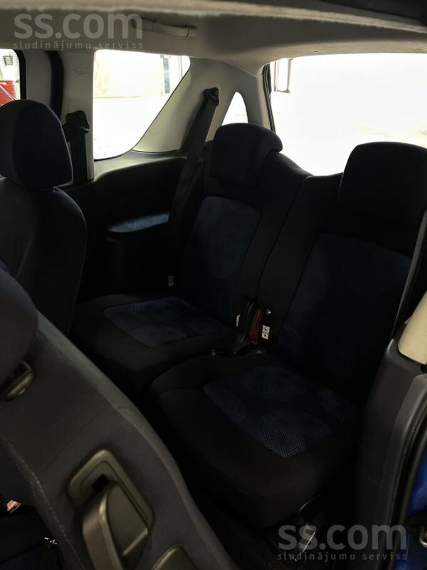 Zils Peugeot 1007 2007 Rīga, ar dzinēja tilpumu 1.60 L un nobraukumu 108 tūkst. km par 1050 €, foto 8 vietnē AUTOMOTO.COM.LV