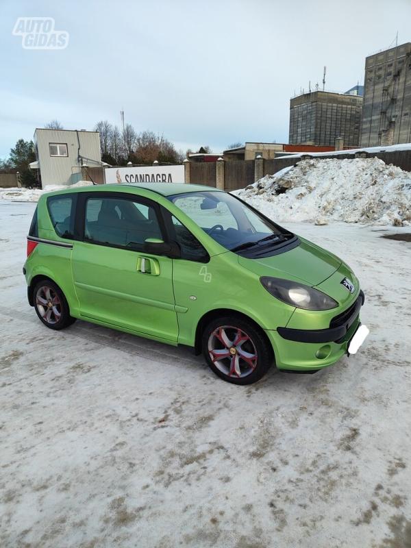 Green Peugeot 1007 2006 in Silute, with an engine capacity of 1.60 L and mileage of 150 thousand km for 1450 €, photo 1 on AUTOMOTO.COM.LV