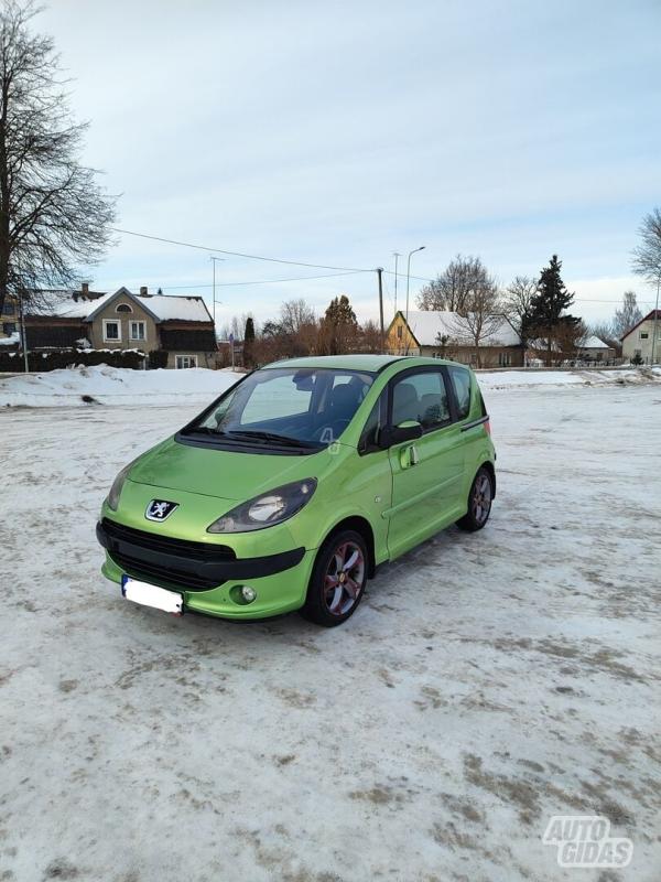 Green Peugeot 1007 2006 in Silute, with an engine capacity of 1.60 L and mileage of 150 thousand km for 1450 €, photo 3 on AUTOMOTO.COM.LV