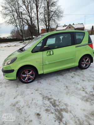 Green Peugeot 1007 2006 in Silute, with an engine capacity of 1.60 L and mileage of 150 thousand km for 1450 €, photo 5 on AUTOMOTO.COM.LV