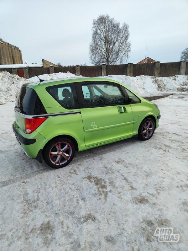 Green Peugeot 1007 2006 in Silute, with an engine capacity of 1.60 L and mileage of 150 thousand km for 1450 €, photo 6 on AUTOMOTO.COM.LV