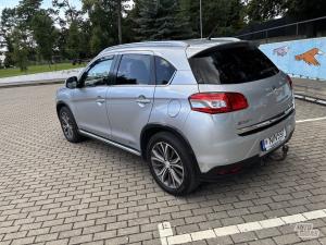 Grey Peugeot 1007 2013 in Jurbarkas, with an engine capacity of 1.60 L and mileage of 203 thousand km for 6500 €, photo 6 on AUTOMOTO.COM.LV