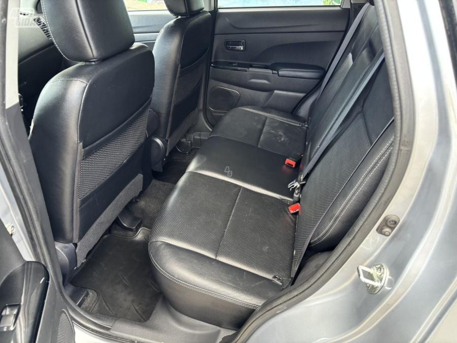 Grey Peugeot 1007 2013 in Jurbarkas, with an engine capacity of 1.60 L and mileage of 203 thousand km for 6500 €, photo 20 on AUTOMOTO.COM.LV
