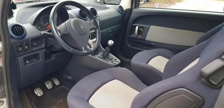Pelēks Peugeot 1007 2007 Valmiera, ar dzinēja tilpumu 1.60 L un nobraukumu 379 tūkst. km par 1550 €, foto 11 vietnē AUTOMOTO.COM.LV