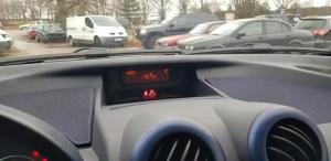 Pelēks Peugeot 1007 2007 Valmiera, ar dzinēja tilpumu 1.60 L un nobraukumu 379 tūkst. km par 1550 €, foto 13 vietnē AUTOMOTO.COM.LV