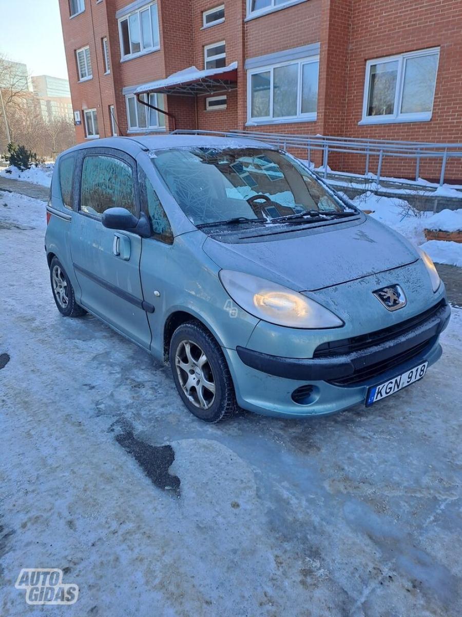 Pelēks Peugeot 1007 2005 Klaipėda, ar dzinēja tilpumu 1.40 L un nobraukumu 380 tūkst. km par 1100 €, foto 4 vietnē AUTOMOTO.COM.LV