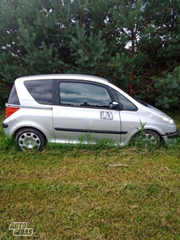 Grey Peugeot 1007 2005 in Palanga, with an engine capacity of 1.40 L and mileage of 90 thousand km for 500 €, photo 2 on AUTOMOTO.COM.LV