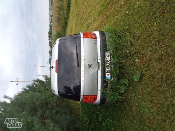 Pelēks Peugeot 1007 2005 Palanga, ar dzinēja tilpumu 1.40 L un nobraukumu 90 tūkst. km par 500 €, foto 4 vietnē AUTOMOTO.COM.LV