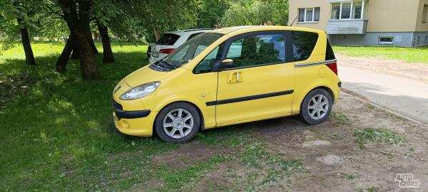 Желтый Пежо 1007 2005 в Паневежис, объемом двигателя 1.40 л и пробегом 265 тыс. км за 800 €, фото 1 на AUTOMOTO.COM.LV