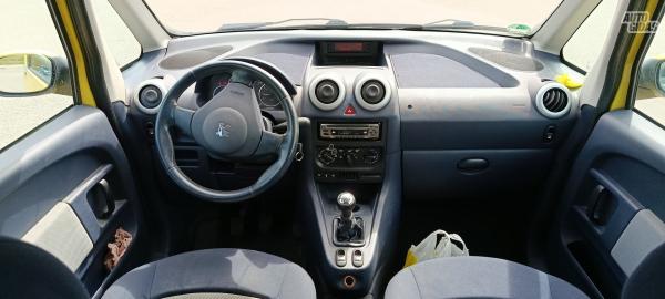 Желтый Пежо 1007 2005 в Паневежис, объемом двигателя 1.40 л и пробегом 265 тыс. км за 800 €, фото 3 на AUTOMOTO.COM.LV