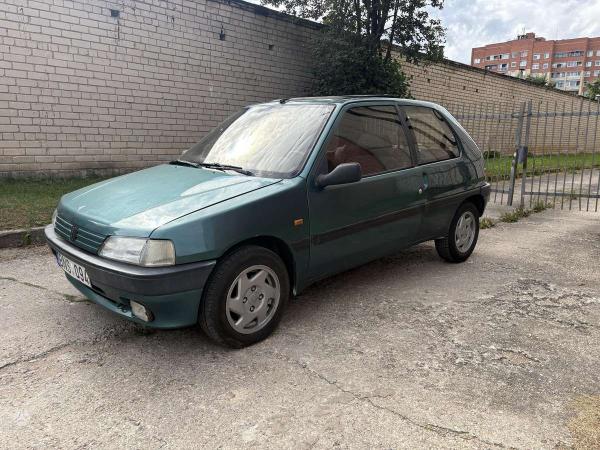 Green Peugeot 106 1991 in Kaunas, with an engine capacity of 1.36 L and mileage of 383 thousand km for 1200 €, photo 3 on AUTOMOTO.COM.LV