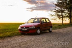 Красный Пежо 106 1997 в Кулдига, объемом двигателя 1.00 л и пробегом 181 тыс. км за 1400 €, фото  на AUTOMOTO.COM.LV
