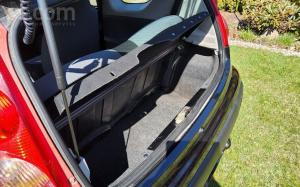 Melns Peugeot 107 2010 Rīga, ar dzinēja tilpumu 1.00 L un nobraukumu 212 tūkst. km par 2200 €, foto 17 vietnē AUTOMOTO.COM.LV