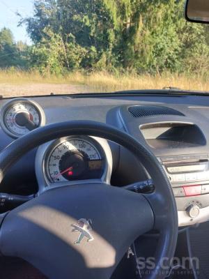 Melns Peugeot 107 2013 Rīga, ar dzinēja tilpumu 1.00 L un nobraukumu 212 tūkst. km par 1600 €, foto 6 vietnē AUTOMOTO.COM.LV