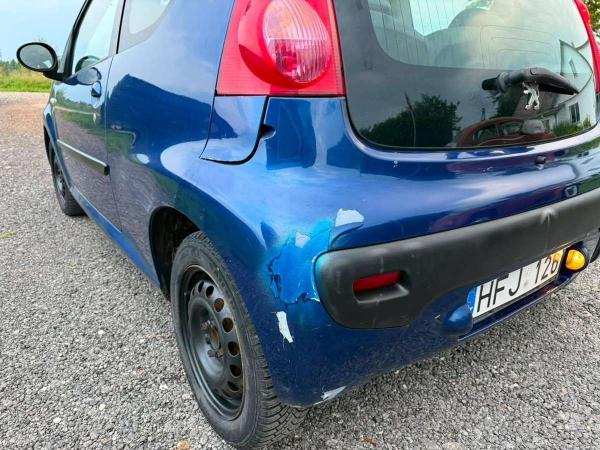 Blue Peugeot 107 2008 in Kaunas, with an engine capacity of 1.00 L and mileage of 152 thousand km for 800 €, photo 10 on AUTOMOTO.COM.LV