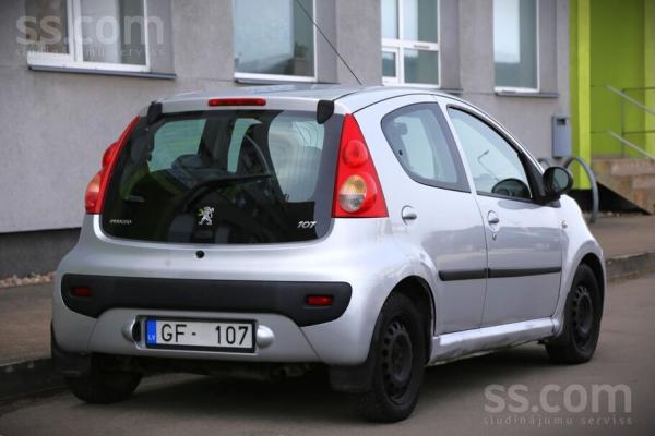 Pelēks Peugeot 107 2006 Rīga, ar dzinēja tilpumu 1.00 L un nobraukumu 259 tūkst. km par 1095 €, foto 6 vietnē AUTOMOTO.COM.LV