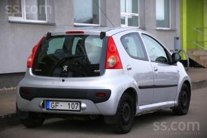 Pelēks Peugeot 107 2006 Rīga, ar dzinēja tilpumu 1.00 L un nobraukumu 259 tūkst. km par 1095 €, foto 7 vietnē AUTOMOTO.COM.LV