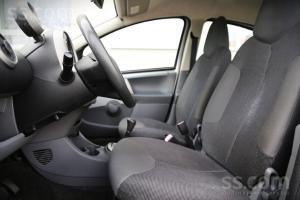 Pelēks Peugeot 107 2006 Rīga, ar dzinēja tilpumu 1.00 L un nobraukumu 259 tūkst. km par 1095 €, foto 12 vietnē AUTOMOTO.COM.LV