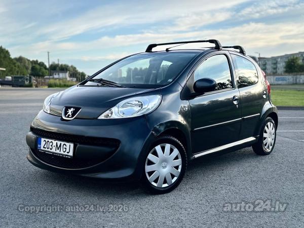 Pelēks Peugeot 107 2006 Tallina, ar dzinēja tilpumu 1.00 L un nobraukumu 168 tūkst. km par 990 €, foto 1 vietnē AUTOMOTO.COM.LV
