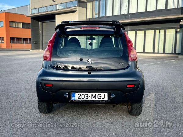 Pelēks Peugeot 107 2006 Tallina, ar dzinēja tilpumu 1.00 L un nobraukumu 168 tūkst. km par 990 €, foto 3 vietnē AUTOMOTO.COM.LV
