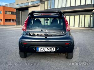 Pelēks Peugeot 107 2006 Tallina, ar dzinēja tilpumu 1.00 L un nobraukumu 168 tūkst. km par 990 €, foto 4 vietnē AUTOMOTO.COM.LV