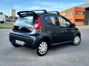 Pelēks Peugeot 107 2006 Tallina, ar dzinēja tilpumu 1.00 L un nobraukumu 168 tūkst. km par 990 €, foto 5 vietnē AUTOMOTO.COM.LV
