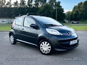 Pelēks Peugeot 107 2006 Tallina, ar dzinēja tilpumu 1.00 L un nobraukumu 168 tūkst. km par 990 €, foto 6 vietnē AUTOMOTO.COM.LV