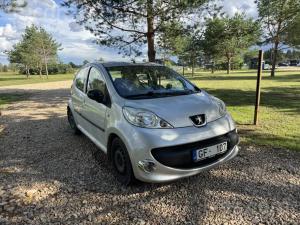 Grey Peugeot 107 2006 in Riga, with an engine capacity of 1.00 L and mileage of 259 thousand km for 650 €, photo 4 on AUTOMOTO.COM.LV
