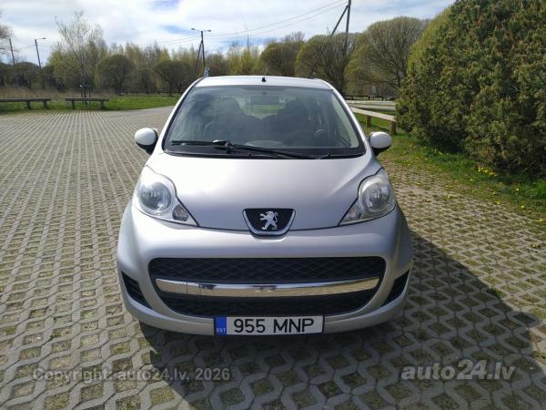Grey Peugeot 107 2011 in Tallinn, with an engine capacity of 1.00 L and mileage of 161 thousand km for 2000 €, photo 2 on AUTOMOTO.COM.LV