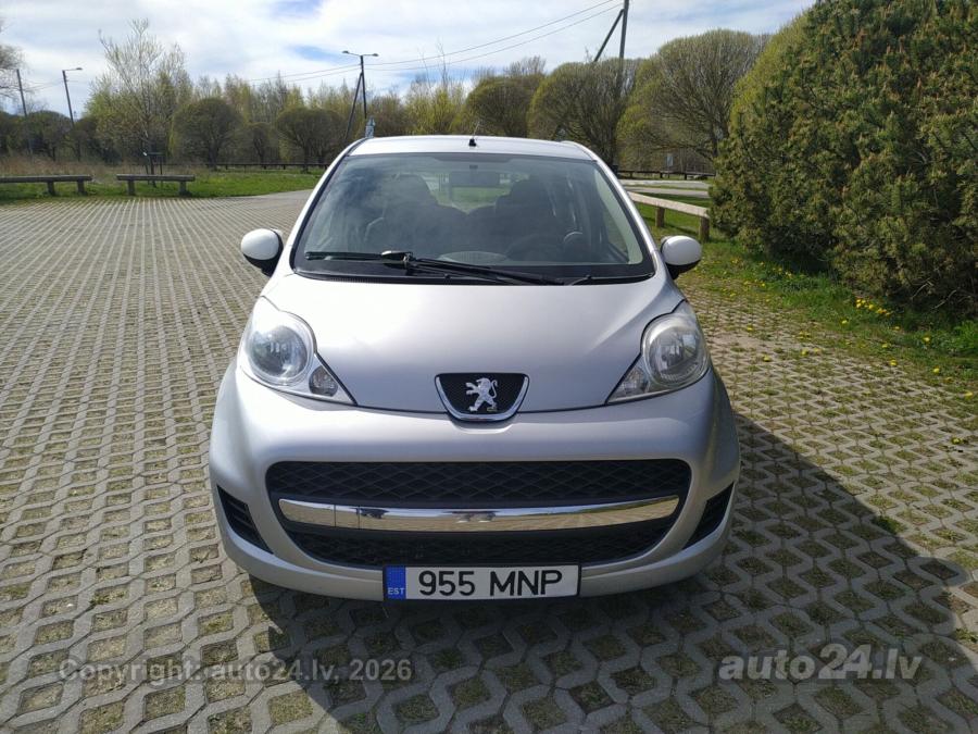 Grey Peugeot 107 2011 in Tallinn, with an engine capacity of 1.00 L and mileage of 161 thousand km for 2000 €, photo 3 on AUTOMOTO.COM.LV