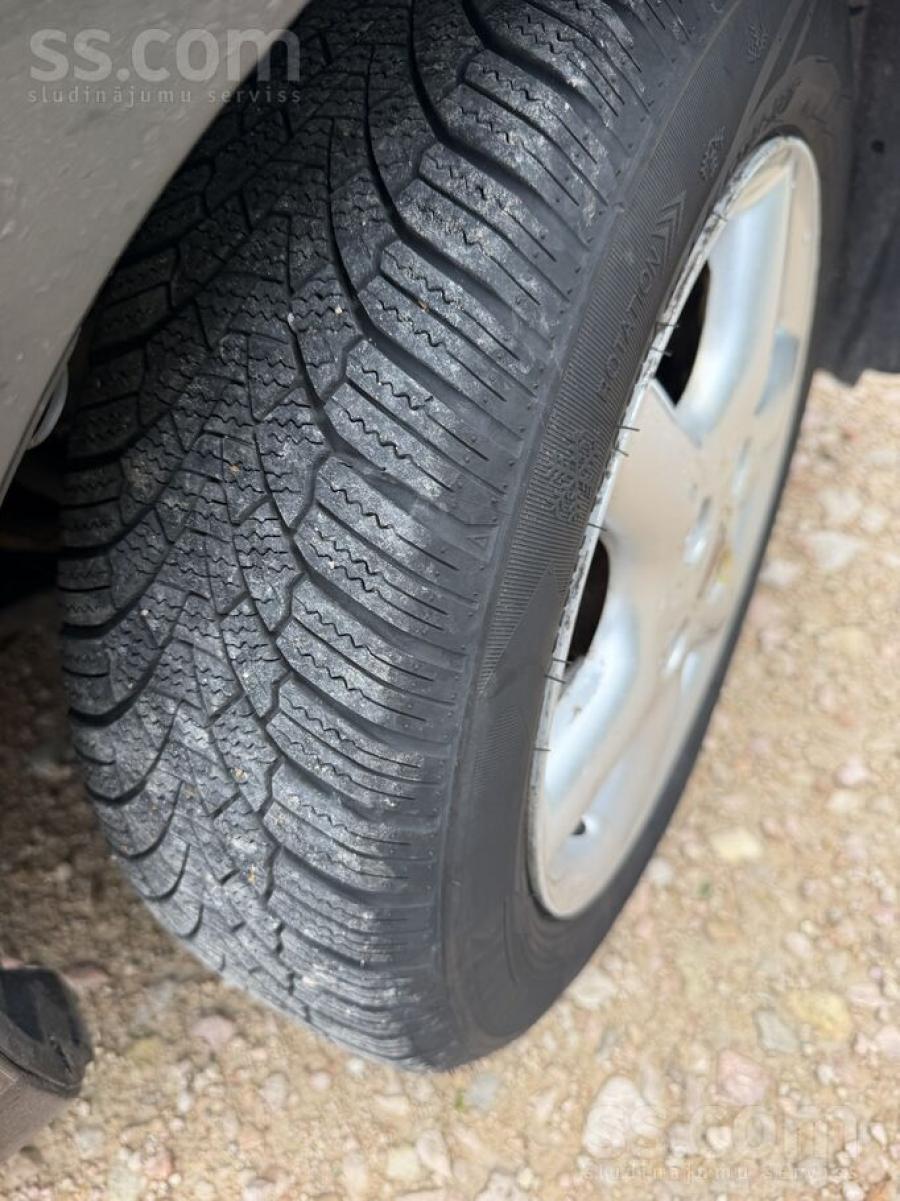 Pelēks Peugeot 107 2008 Rīga, ar dzinēja tilpumu 1.00 L un nobraukumu 150 tūkst. km par 950 €, foto 10 vietnē AUTOMOTO.COM.LV