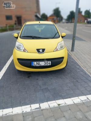 Peugeot 107 2005 in Ukmerge, with an engine capacity of 1.00 L and mileage of 240 thousand km for 999 €, photo 3 on AUTOMOTO.COM.LV