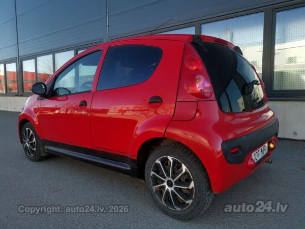 Peugeot 107 2006 Tartu, ar dzinēja tilpumu 1.00 L un nobraukumu 190 tūkst. km par 890 €, foto 4 vietnē AUTOMOTO.COM.LV