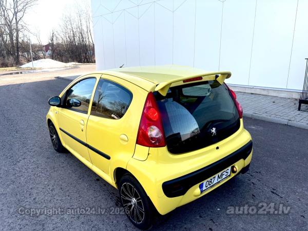 Peugeot 107 2006 in Tallinn, with an engine capacity of 1.00 L and mileage of 156 thousand km for 1599 €, photo 2 on AUTOMOTO.COM.LV