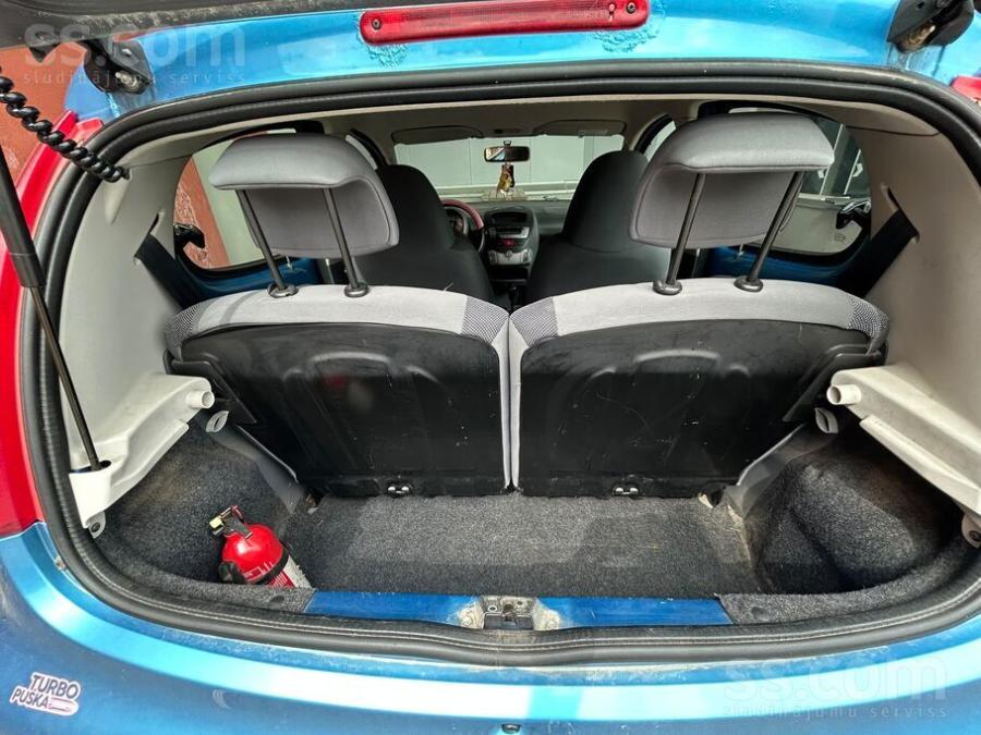 Peugeot 107 2006 Rīga, ar dzinēja tilpumu 1.00 L un nobraukumu 162 tūkst. km par 1350 €, foto 1 vietnē AUTOMOTO.COM.LV