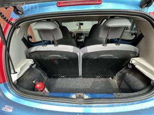 Peugeot 107 2006 Rīga, ar dzinēja tilpumu 1.00 L un nobraukumu 160 tūkst. km par 1500 €, foto 7 vietnē AUTOMOTO.COM.LV