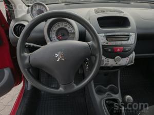 Красный Пежо 107 2010 в Лиепая, объемом двигателя 1.00 л и пробегом 68 тыс. км за 2990 €, фото 16 на AUTOMOTO.COM.LV