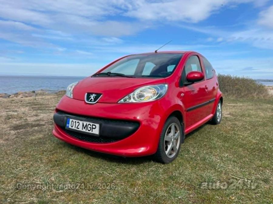Sarkans Peugeot 107 2006 Tallina, ar dzinēja tilpumu 1.00 L un nobraukumu 131 tūkst. km par 1860 €, foto 1 vietnē AUTOMOTO.COM.LV