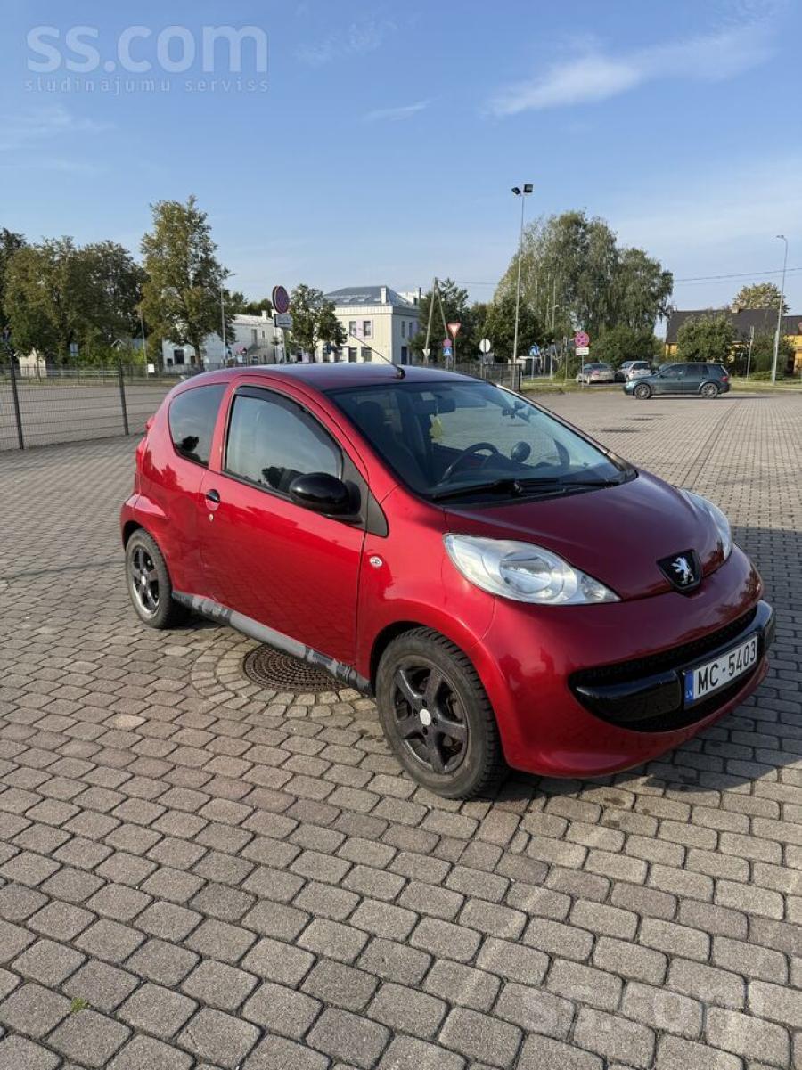 Sarkans Peugeot 107 2006 Jelgava, ar dzinēja tilpumu 1.00 L un nobraukumu 340 tūkst. km par 925 €, foto 3 vietnē AUTOMOTO.COM.LV
