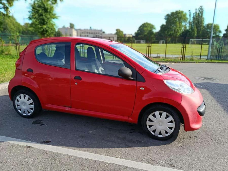 Sarkans Peugeot 107 2008 Klaipėda, ar dzinēja tilpumu 1.00 L un nobraukumu 197 tūkst. km par 1300 €, foto 4 vietnē AUTOMOTO.COM.LV