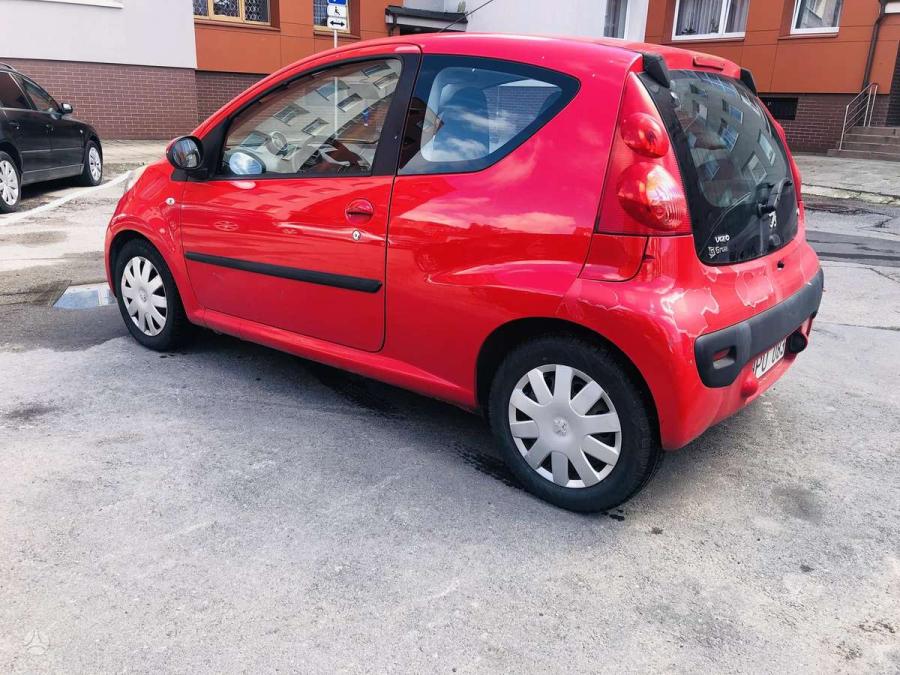 Red Peugeot 107 2008 in Klaipeda, with an engine capacity of 1.40 L and mileage of 81 thousand km for 1100 €, photo 5 on AUTOMOTO.COM.LV