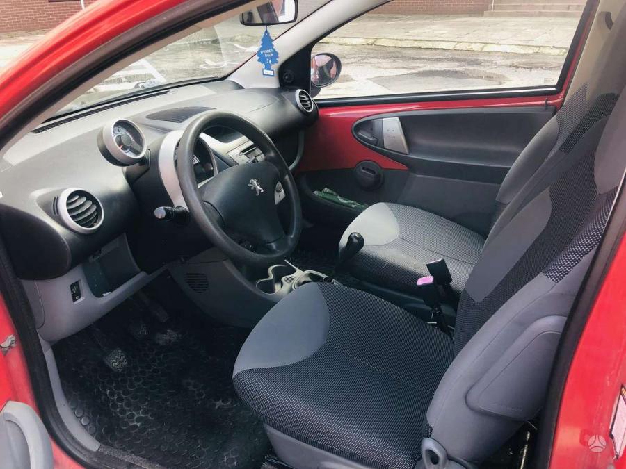 Red Peugeot 107 2008 in Klaipeda, with an engine capacity of 1.40 L and mileage of 81 thousand km for 1100 €, photo 9 on AUTOMOTO.COM.LV