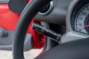 Sarkans Peugeot 107 2010 Liepāja, ar dzinēja tilpumu 1.00 L un nobraukumu 68 tūkst. km par 2700 €, foto 16 vietnē AUTOMOTO.COM.LV