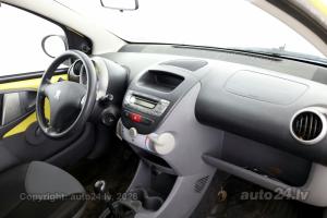 Yellow Peugeot 107 2008 in Tallinn, with an engine capacity of 1.00 L and mileage of 224 thousand km for 599 €, photo 6 on AUTOMOTO.COM.LV