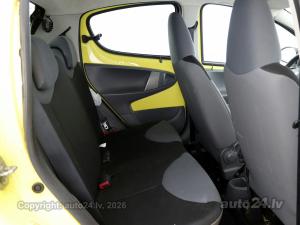 Yellow Peugeot 107 2008 in Tallinn, with an engine capacity of 1.00 L and mileage of 224 thousand km for 599 €, photo 8 on AUTOMOTO.COM.LV